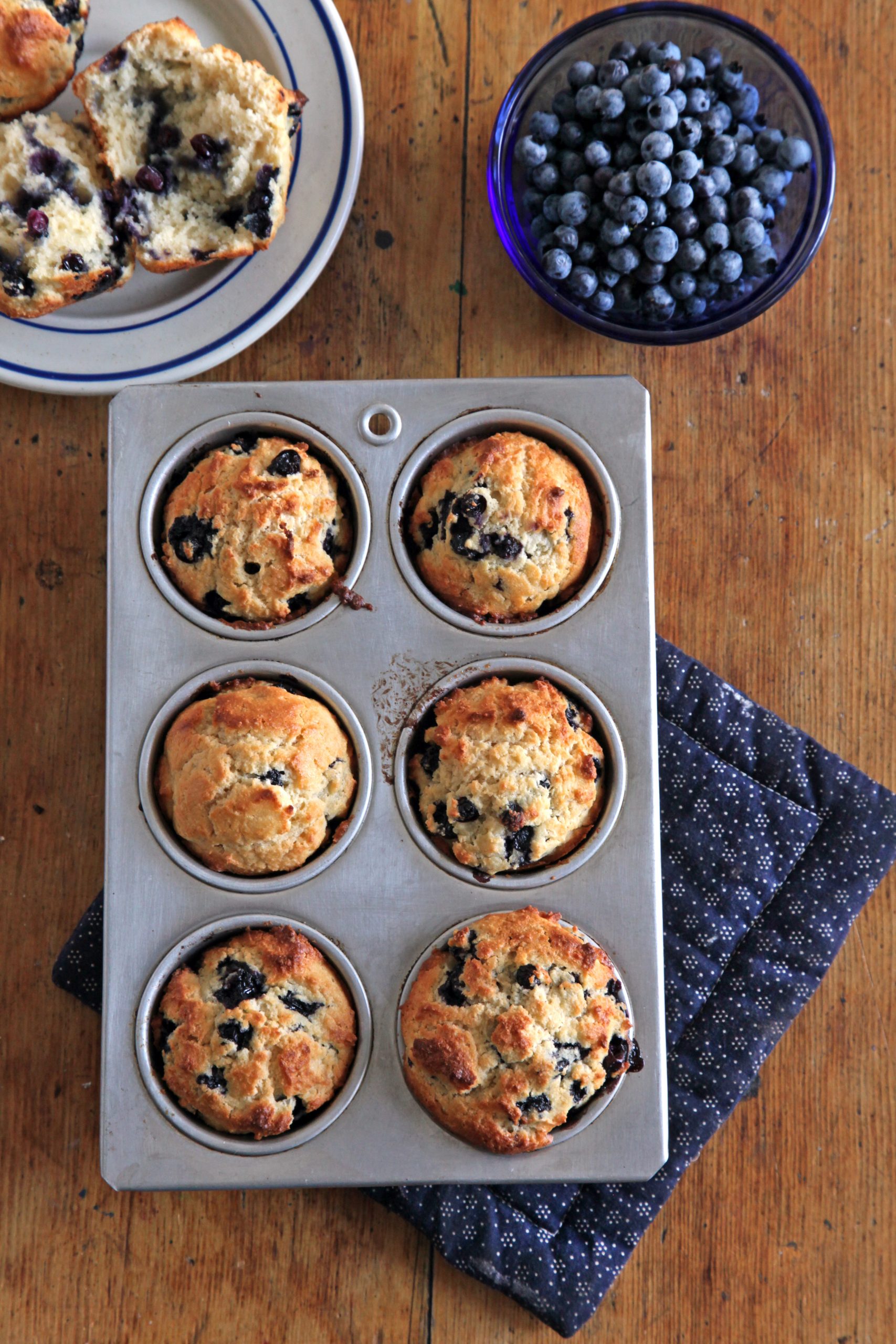 Muffins - Commercial Photography Illustration Design Production | RR&Co